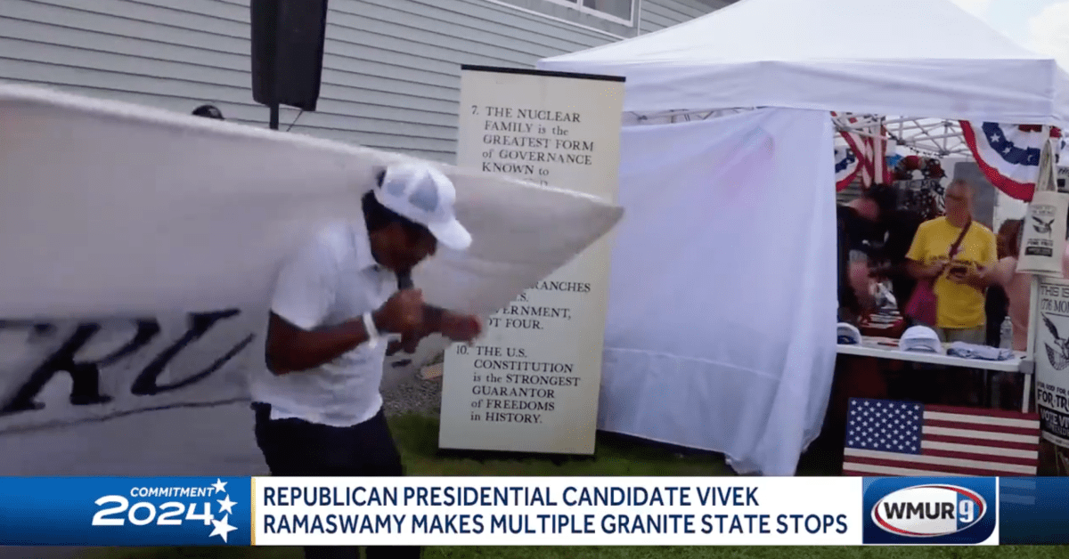 Giant "Truth" Banner Falls On Vivek Ramaswamy - MeidasTouch News