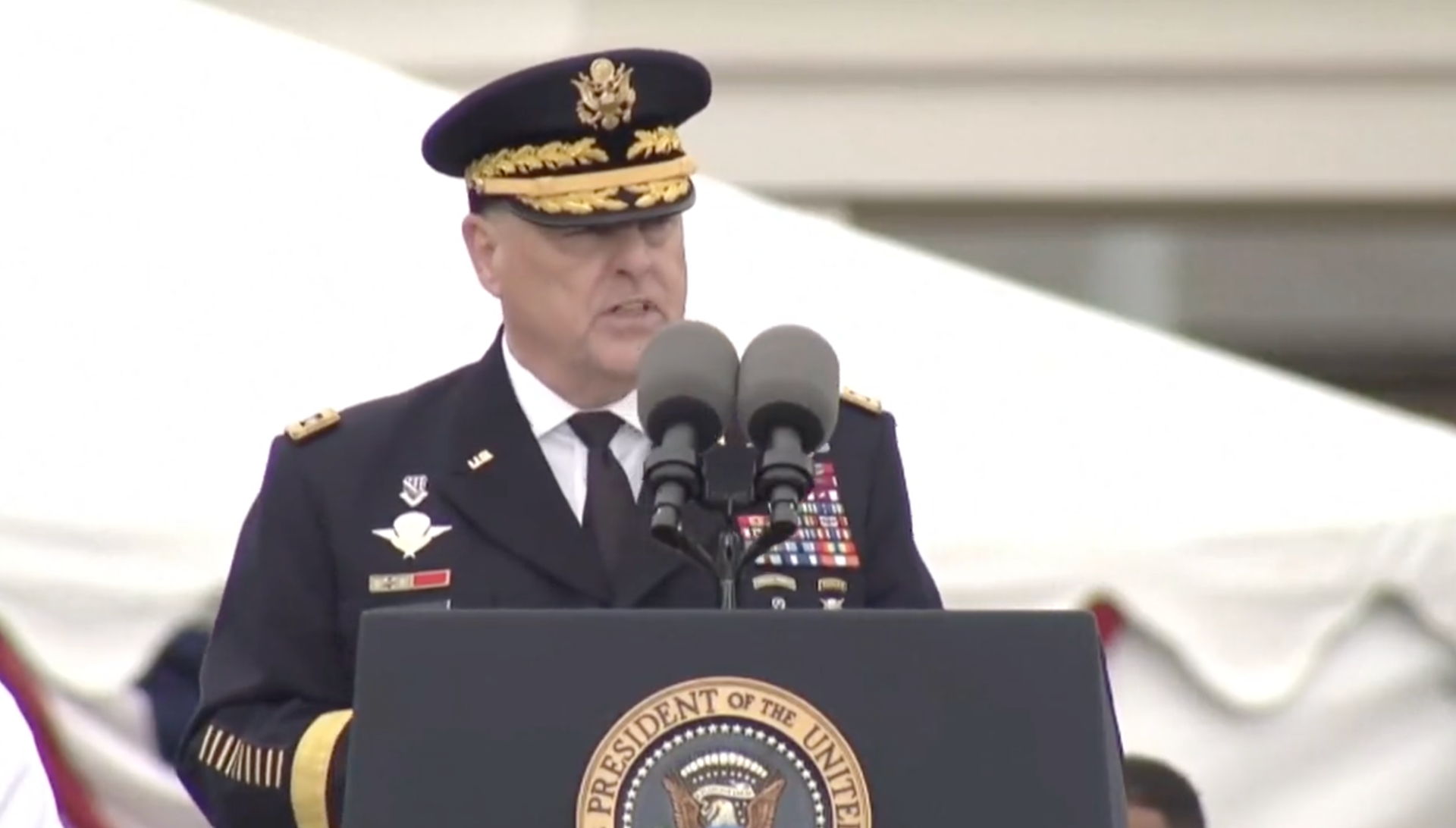 Gen. Milley Blasts 'Wannabe Dictator' Trump in Retirement Speech ...