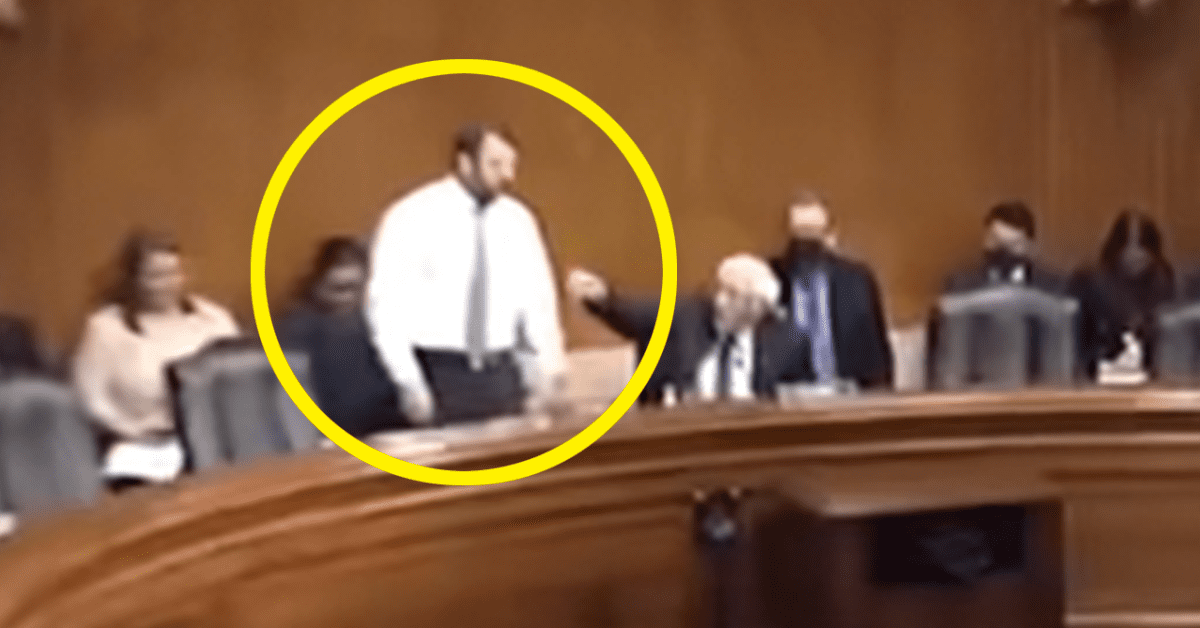 Republican Senator Mullin Tries to Physically Fight Union Leader During ...