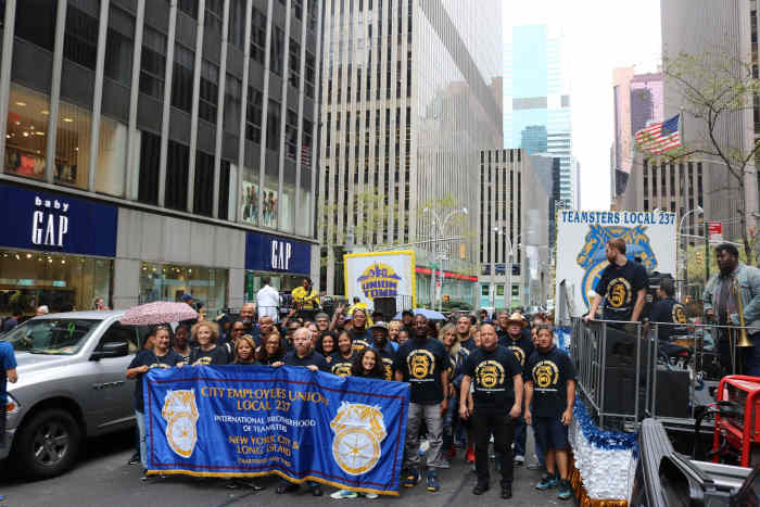 Teamsters Unions in Battleground States Endorse Harris, Bucking ...