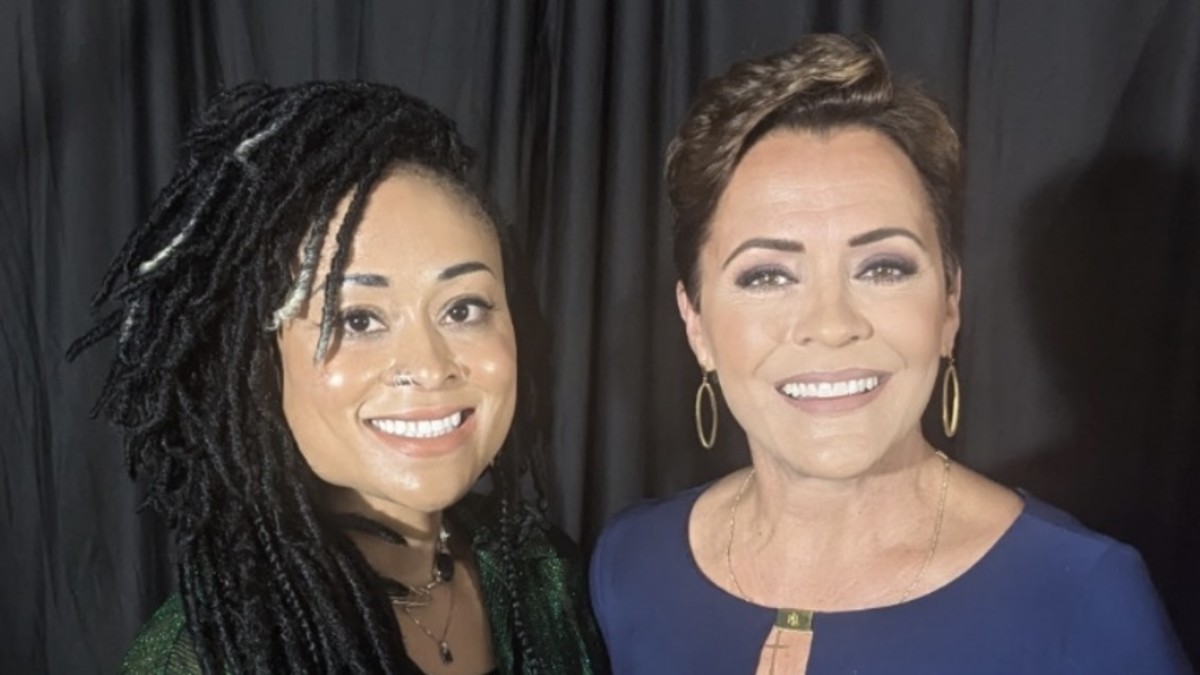 Viral Speaker at Kari Lake's "Democrats for Lake" Event Registered ...