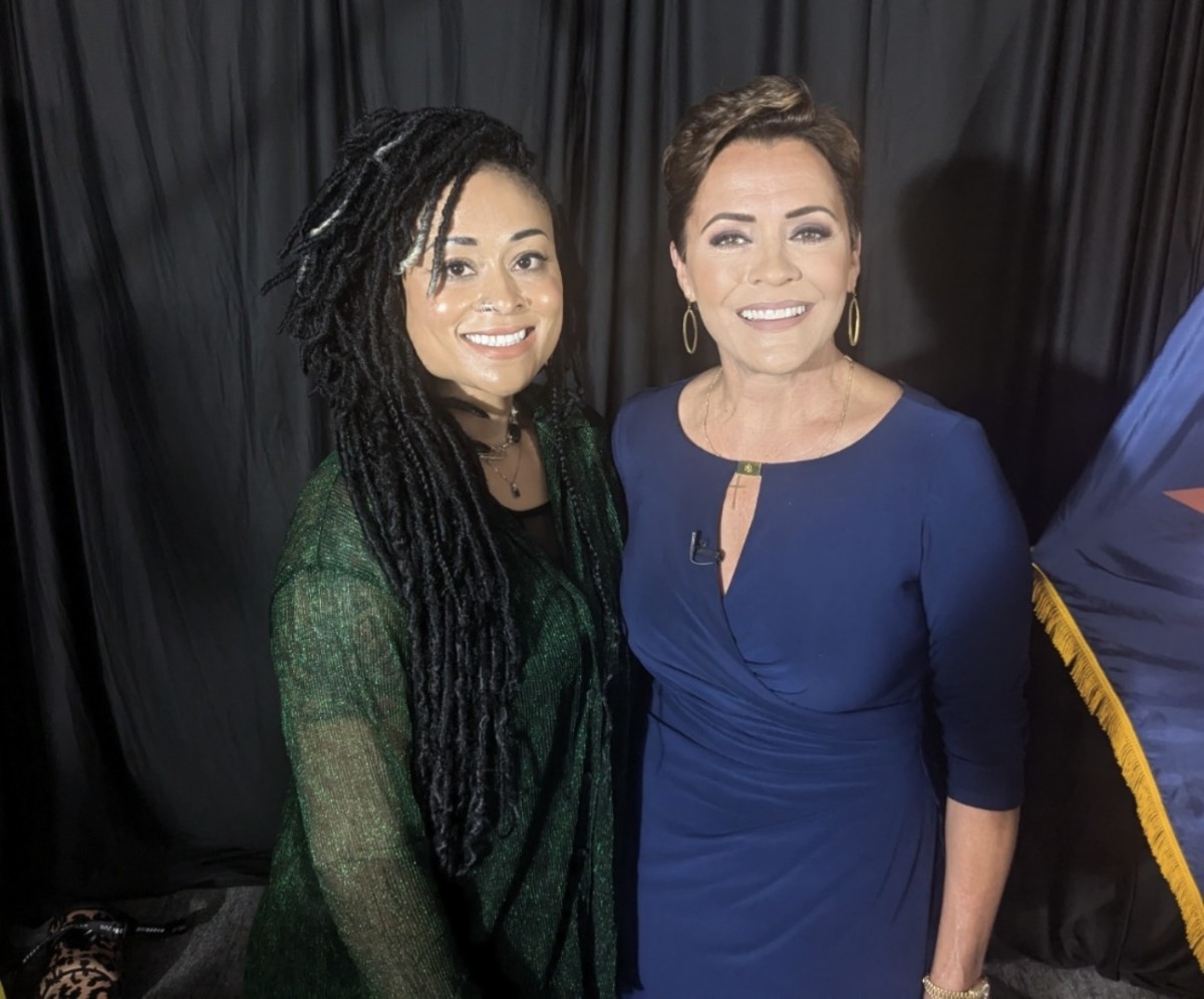 Viral Speaker at Kari Lake's "Democrats for Lake" Event Registered ...