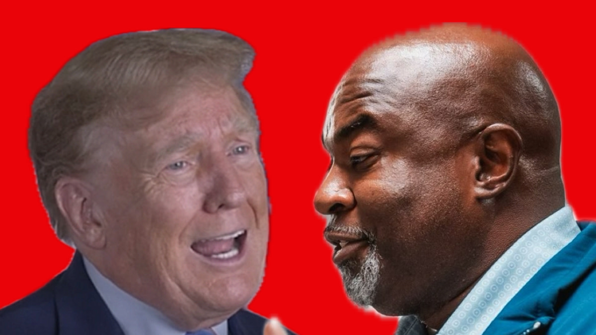 Trump Launches Eight Stop North Carolina Bus Tour, Ditches Mark ...