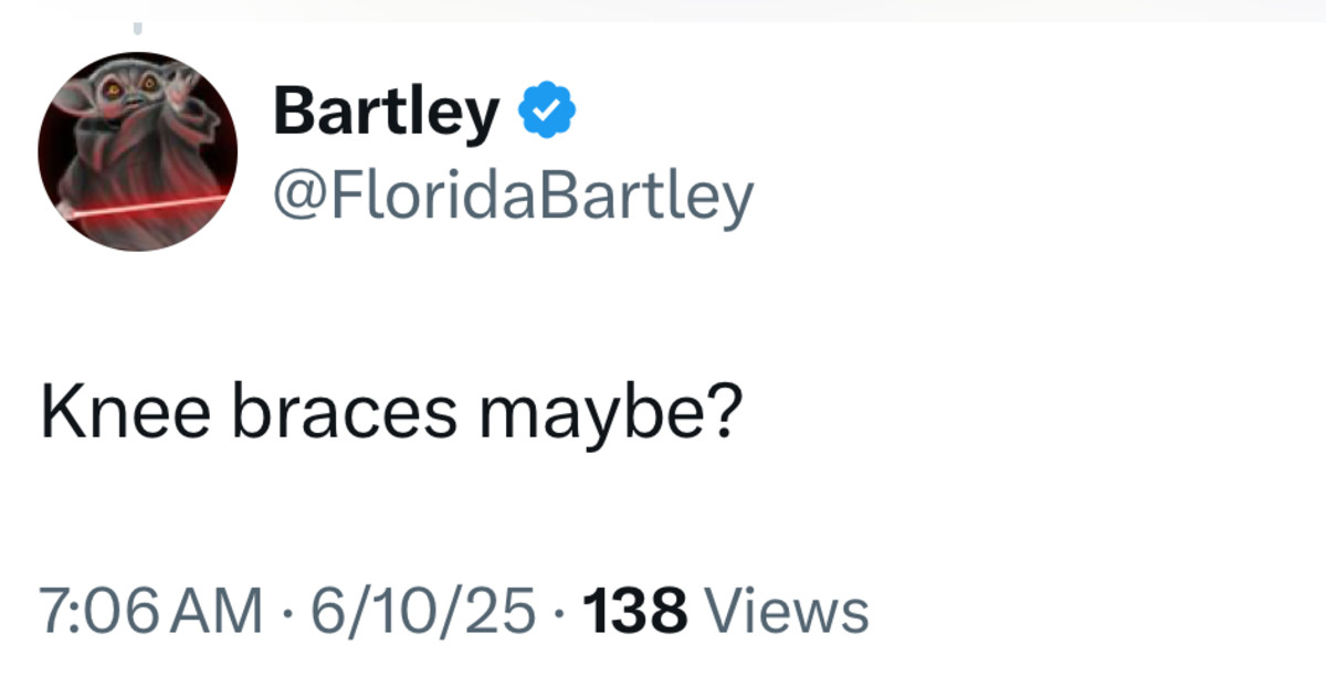 Catheter? Leg Braces? Internet Reacts to Apparent Bulges in Trump’s ...